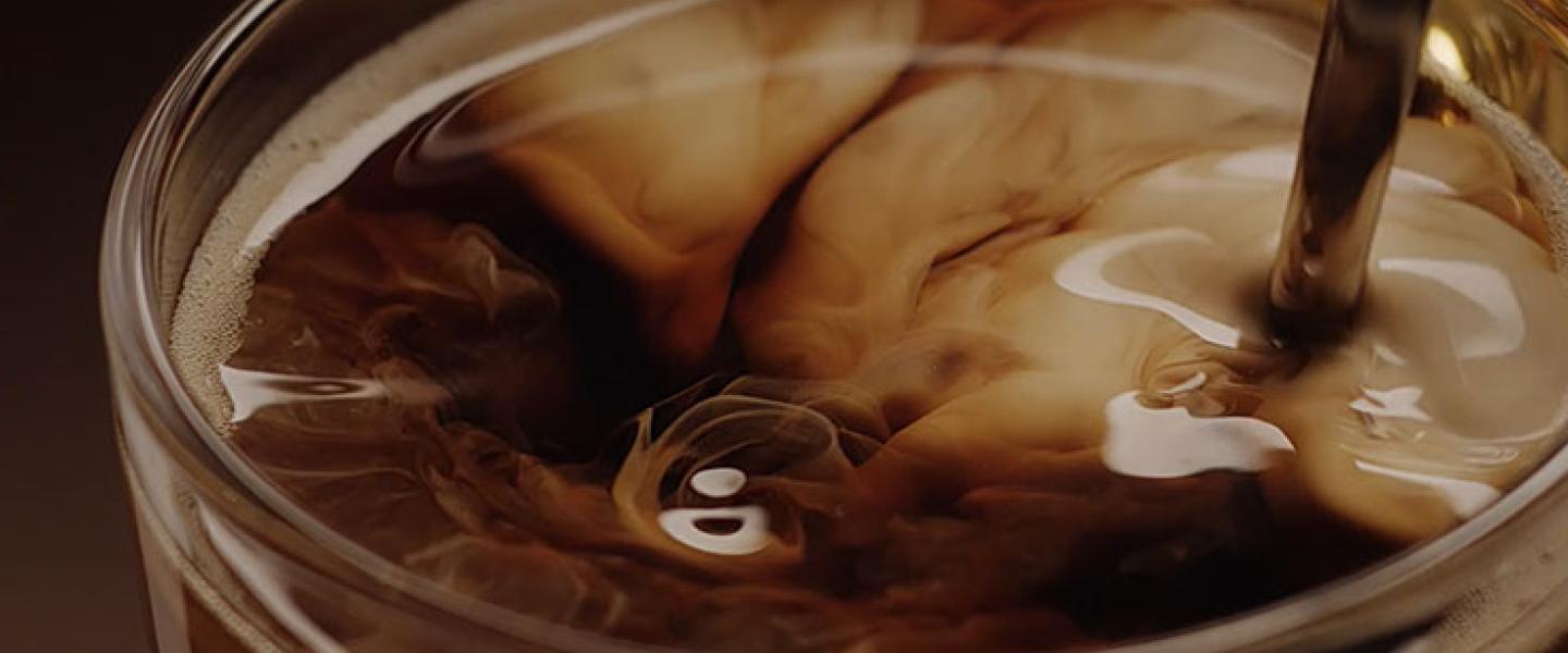 Coffee and Tea Creamer | Nestlé Professional